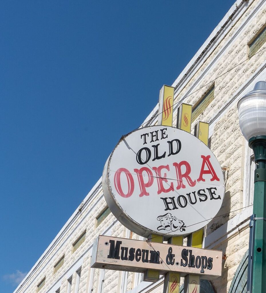 Paranormal Investigation @ Historically Haunted Heard Opera House ...